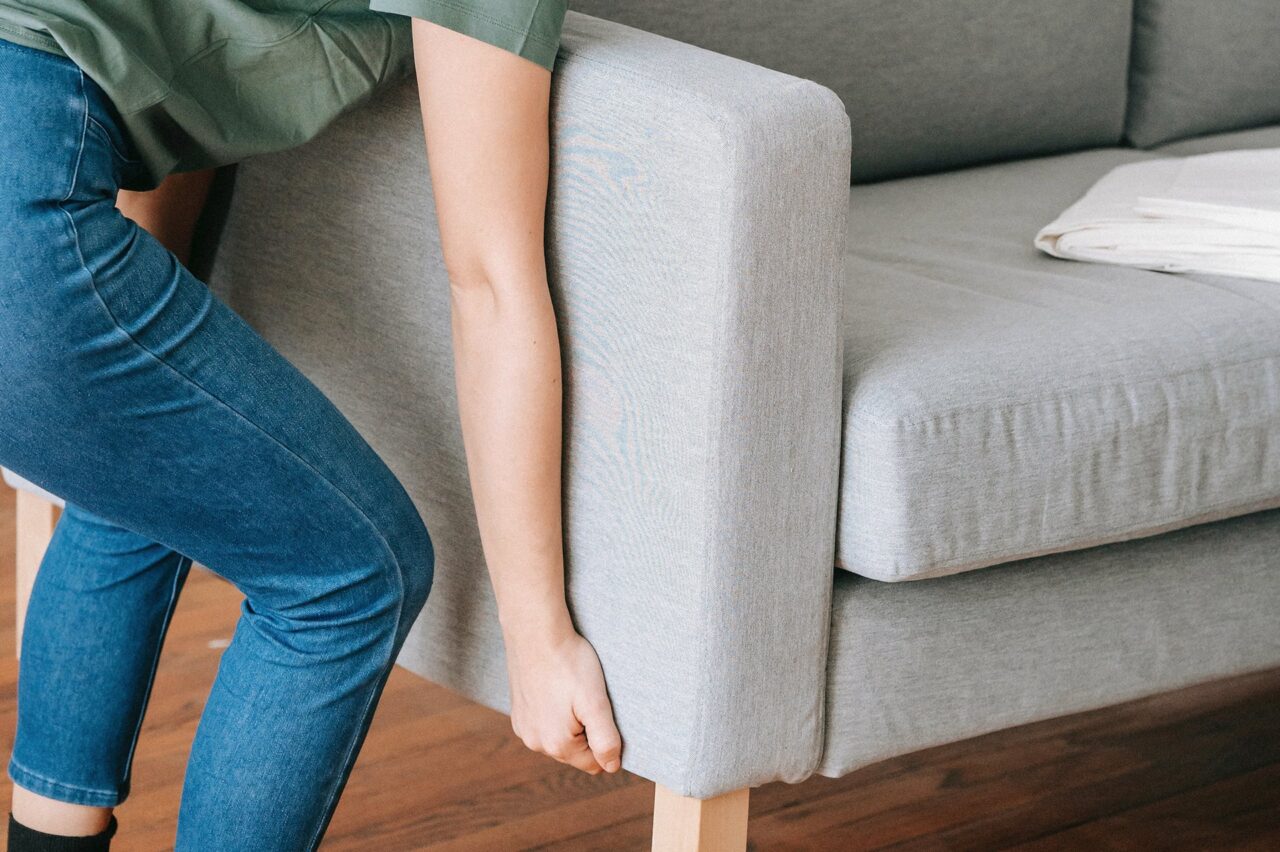 How to Safely Move Large and Heavy Items